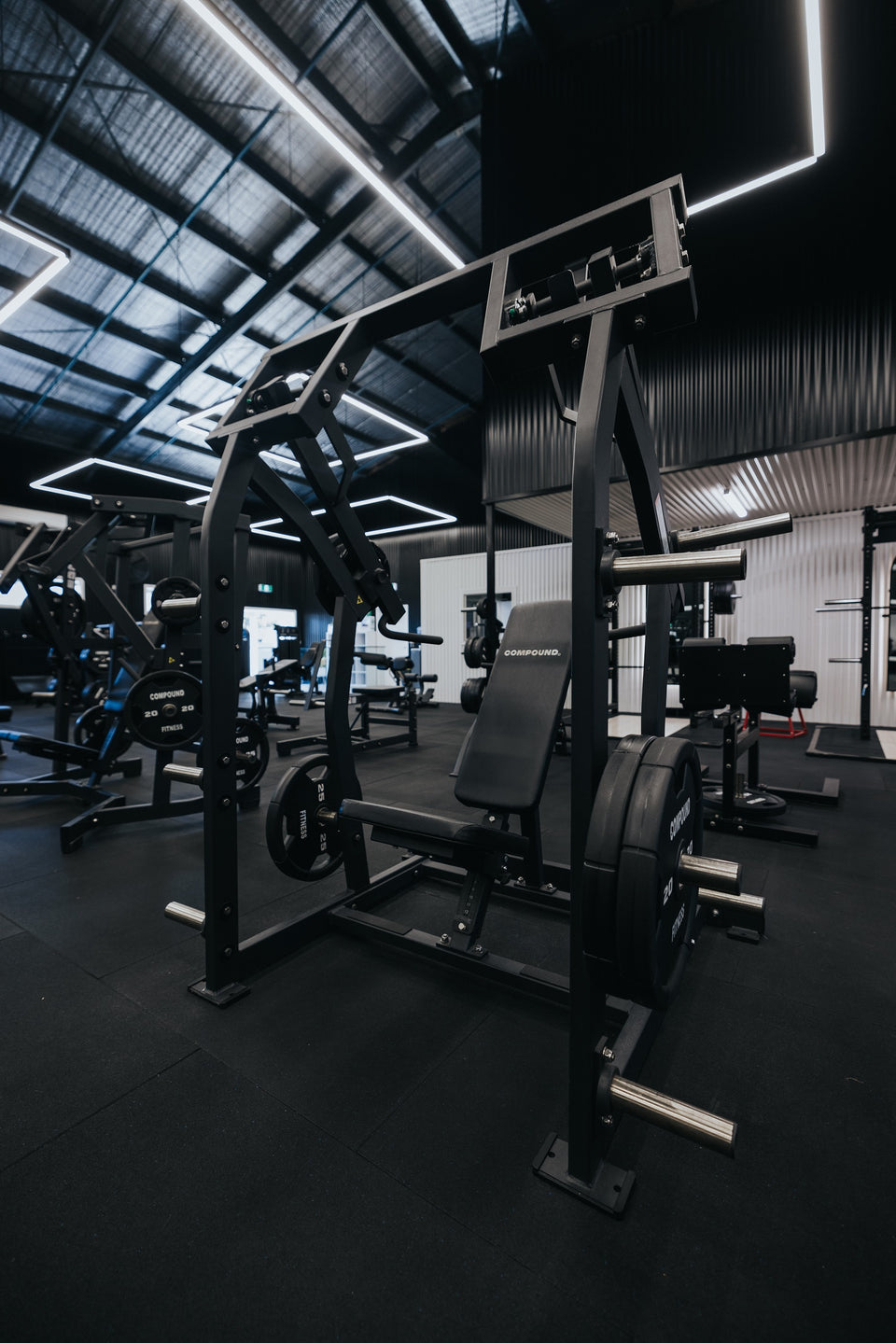 Shoulder Press Plate Loaded Machine | COMPOUND Fitness Equipment ...